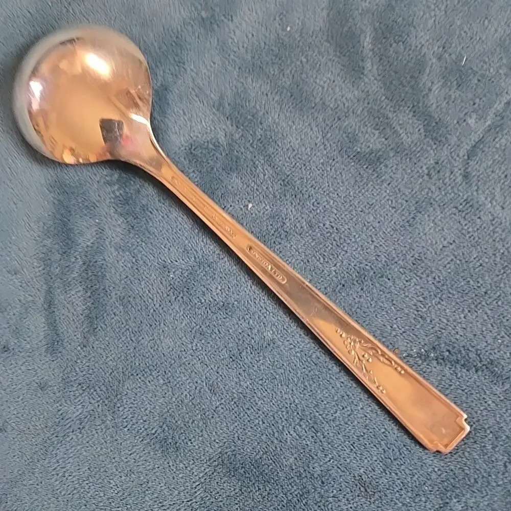 Wm A Rogers | Dining | Lady Drake Wm A Rogers Aa Heavy Oneida Ltd Round ...